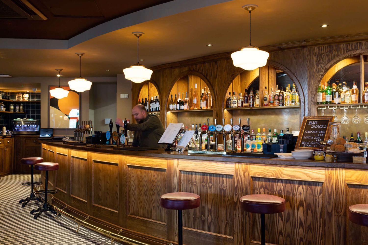The Bishop | Kingston's best riverside pub