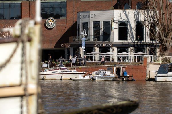 The Bishop | Kingston's best riverside pub